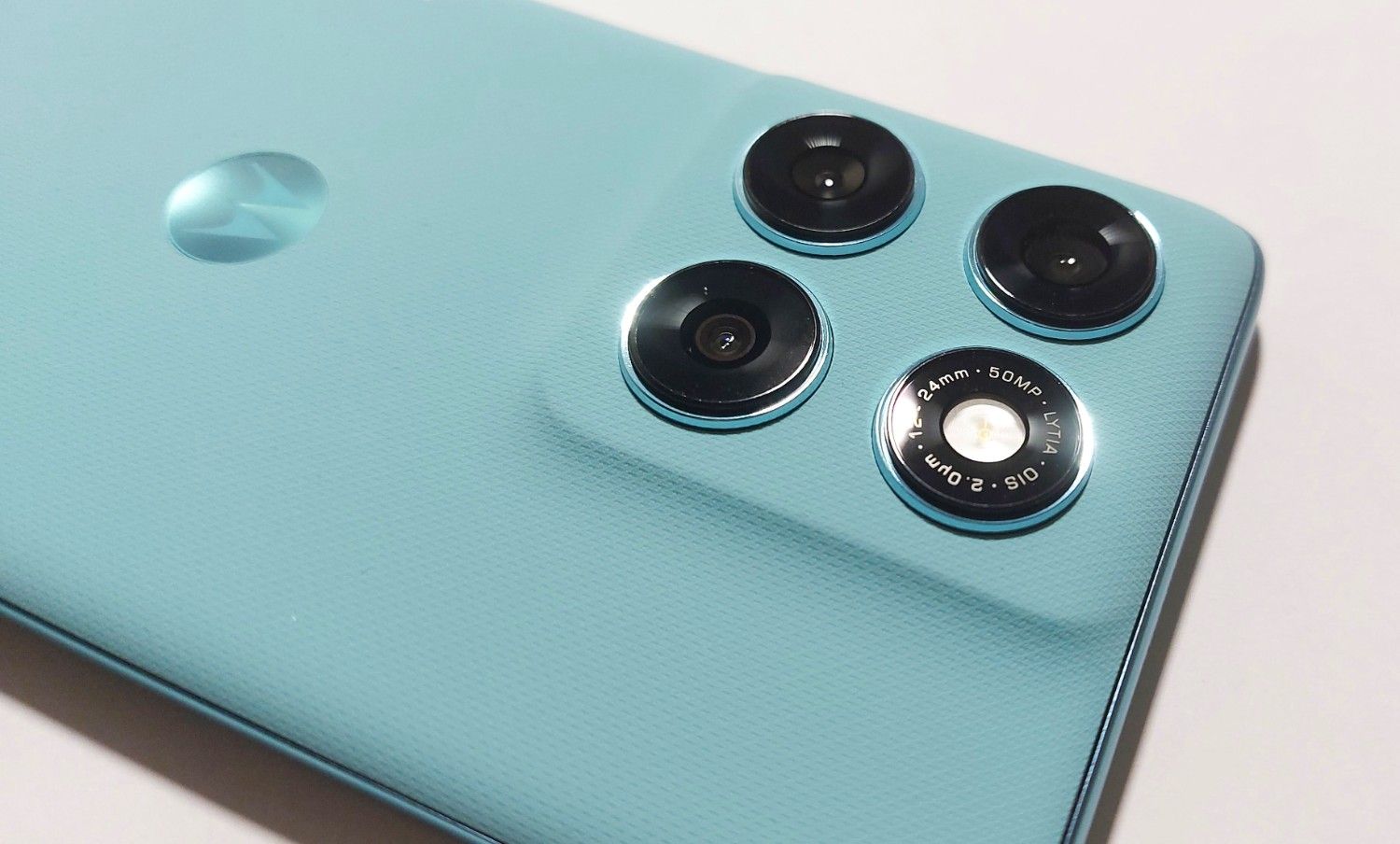 Motorola Edge 60 Fusion (TESZT): szép, strapabíró és könnyű telefon ...