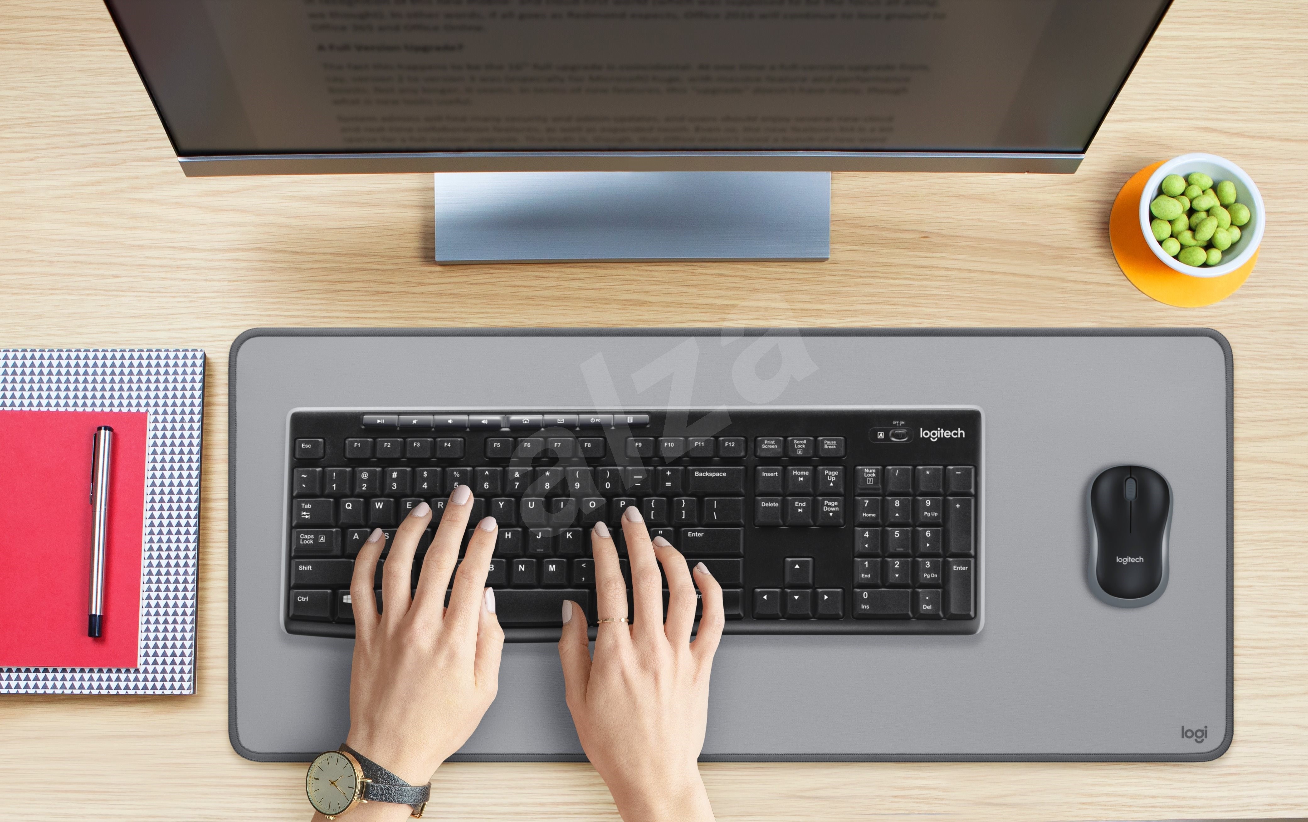 Logitech Desk Mat Studio Series - Mid Grey - Egérpad | Alza.hu
